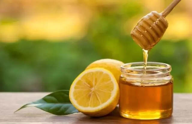 Lemon with honey: benefits for the body on an empty stomach, for weight loss, for immunity, for coughs, for colds, for cleaning blood vessels 10069_2