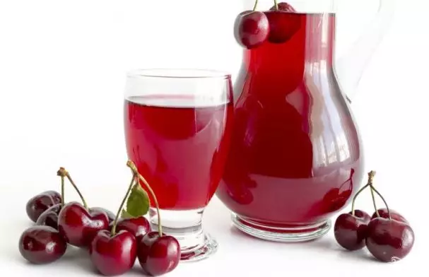 चेरी र रातो (कालो) currant compote: फोटो संग सरल व्यञ्जनहरु 10071_14