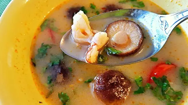 Sopa de chanterelle congelada: como cozinhar, receitas com fotos 10102_7