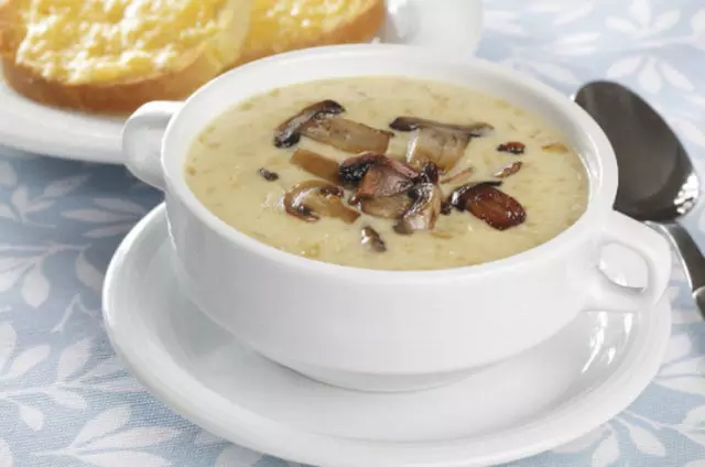 Soupe crémeuse aux cèpes: recettes à base de séché, congelé, frais 10108_14