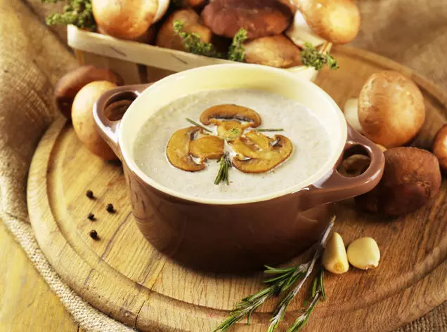 Soupe crémeuse aux cèpes: recettes à base de séché, congelé, frais 10108_3