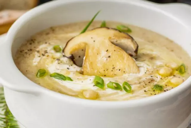 Soupe crémeuse aux cèpes: recettes à base de séché, congelé, frais 10108_9