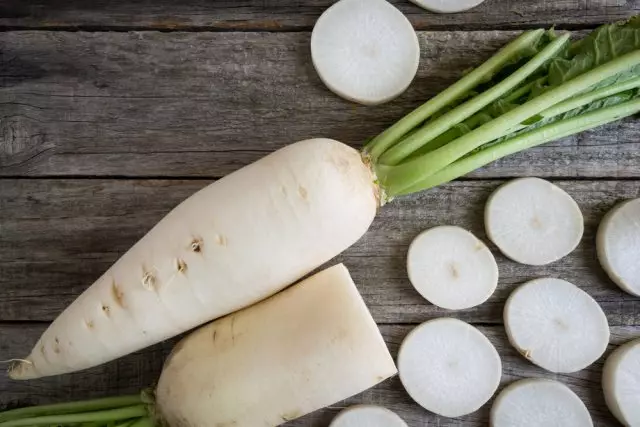 Daikon għax-xitwa: riċetti Delicious 10268_2