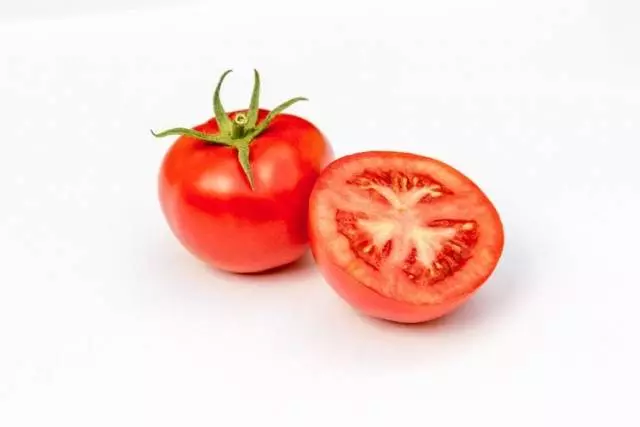 Tomato Lyubasha: คำอธิบาย, ภาพถ่าย, บทวิจารณ์ 10379_5