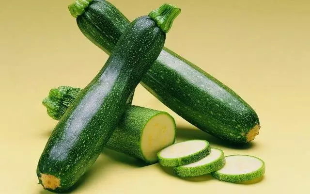 Навъҳои Zucchini бе тухмӣ 10514_17