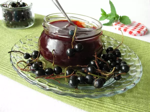 Blackcurrant yemaminetsi mashanu emaminetsi echando: kunge jelly, kuburikidza neyakagaya nyama, mu microwave 10598_3