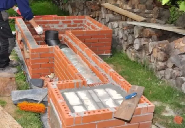 Do-it-yourself hot-smoked brick smokehouse: how to make, photos, videos, drawings 113_11