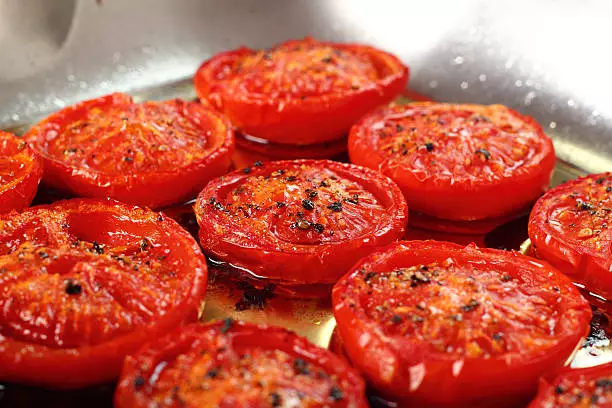 Fried tomatoes for the winter: 5 recipes 11695_1