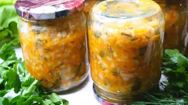 Pickle សម្រាប់រដូវរងារដោយគ្មានទឹកខ្មះ៖ មាននិងគ្មានត្រសក់រូបមន្តល្អបំផុត 11732_4