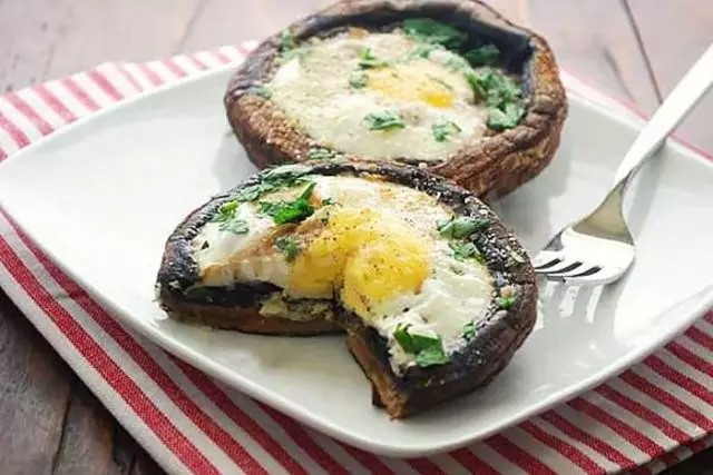 Koninklijke champignons: recepten met foto's, koken in de oven, grill en pan 1184_7