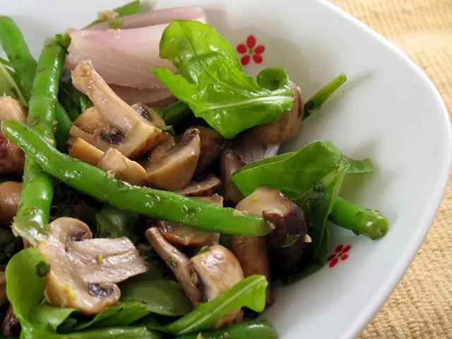 Royal Champignons: Rezepter mat Fotoen, wéi een am Uewen kacht, Grill a Pan 1184_8