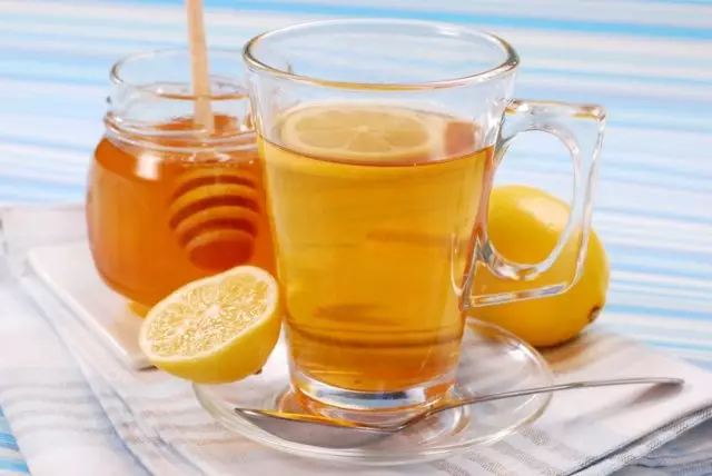 Acqua con limone e miele: bevande ricette per dimagrire, per la salute del corpo 13582_1