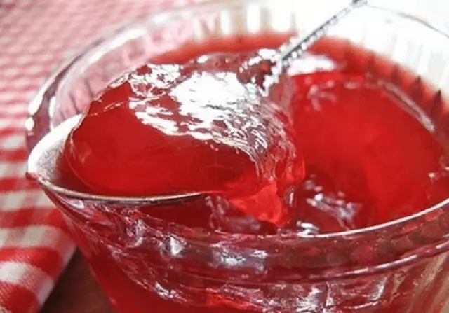 Jelly ya Strawberry na gelatin: kutoka kwa matunda safi, waliohifadhiwa, iliyokunwa, jinsi ya kutengeneza na cream ya siki, kutoka kwa siki, video 2185_6