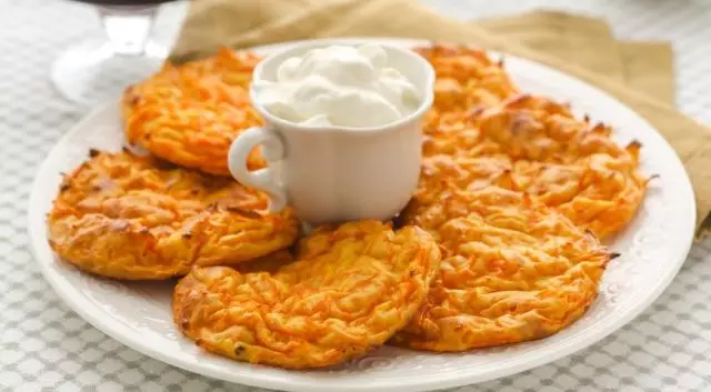 Frittelle di zucca: ricette veloci e deliziose per zucca cruda, bollita, surgelata, purea di zucca, con aglio, per un bambino 2295_1