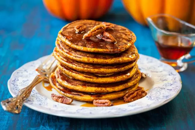 Frittelle di zucca: ricette veloci e deliziose per zucca cruda, bollita, surgelata, purea di zucca, con aglio, per un bambino 2295_4