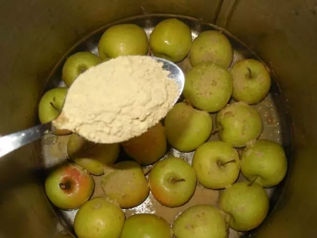 Pickled apples in 3-liter jars 2453_4