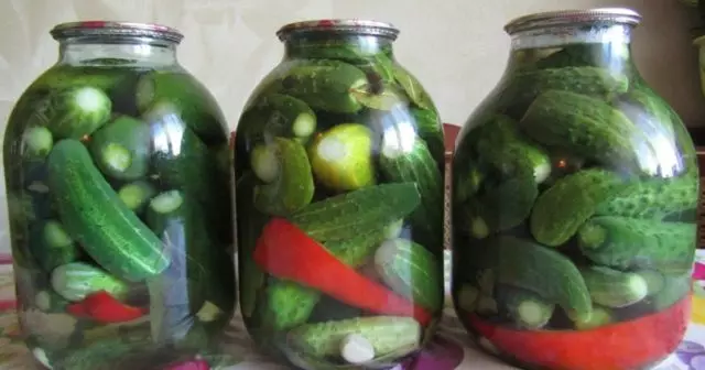 Cucumbers marinated nrog citric acid rau lub caij ntuj no: yam tsis muaj kev ua kom tsis muaj menyuam, nrog txiv qaub, vodka 2470_3