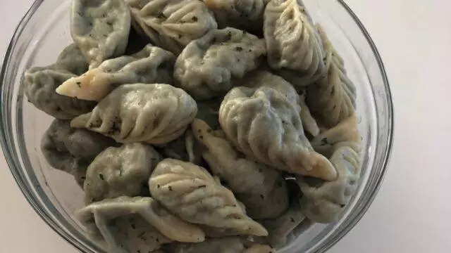 Nettle dumplings: i Dagestan, på polska, hur man lagar med keso, med kött 2531_7