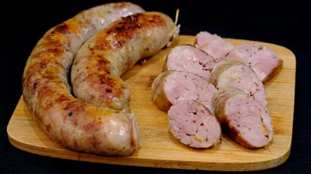 Homemade pork sausage in guts: delicious recipes with photos 2616_5