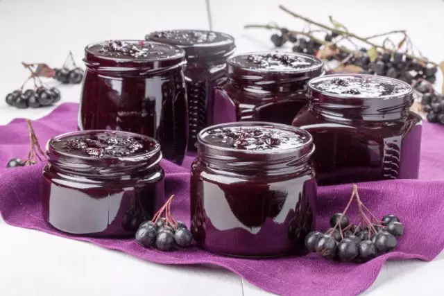 Chokeberry jam: recipes with nuts, five minutes, with plums, with cinnamon 4452_6