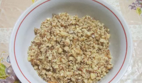 Selai chokeberry: resep dengan kacang, lima menit, dengan prem, dengan kayu manis 4452_9