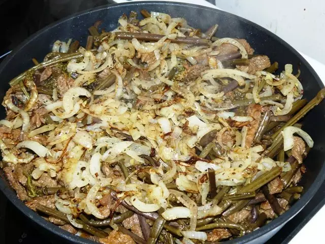 Pickled fern: bii o ṣe le pọn, bawo ni lati ṣe ṣe ounjẹ fun igba otutu 4547_12