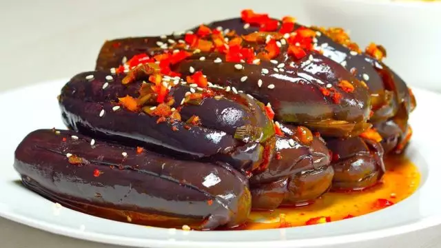 Eggplants for the winter with basil and garlic: with and without tomatoes, like mushrooms, pickled, fried 4618_16