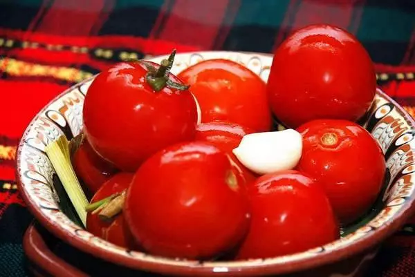 Déi bescht Varietéit vun Tomaten fir Polycarbonat Zären 4941_19