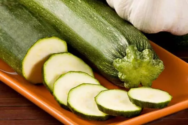 Zucchini für den Winter Schwiegermuttersprache: Rezept + Foto 4951_4