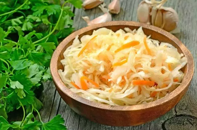 Kislo zelje: recept za 3-litrsko pločevinko 556_2