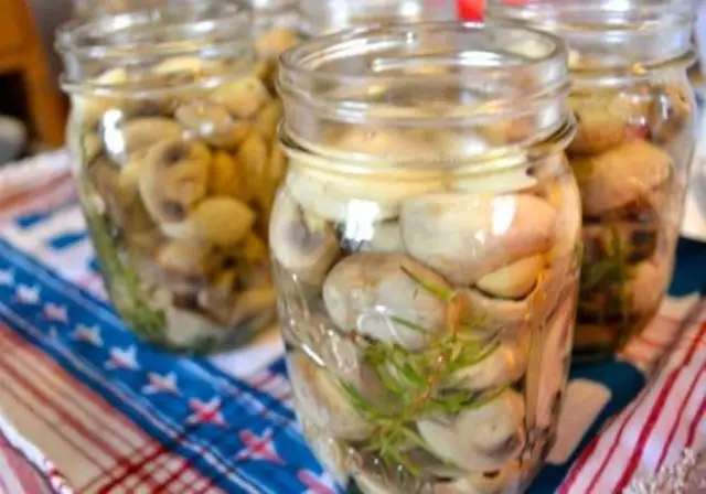 Waarde: kookrecepten, snel en gemakkelijk champignons pellen 6084_7