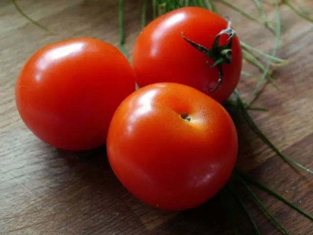 Tomato Snowdrop: ferskaat beskriuwing, foto's, resinsjes 7729_4