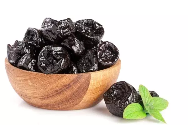 Prune jam para sa taglamig: pitted, pitted, limang minutong resipe, sa tsokolate, na may mga walnuts 9210_1