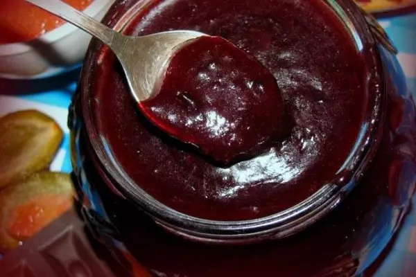 Prune jam para sa taglamig: pitted, pitted, limang minutong resipe, sa tsokolate, na may mga walnuts 9210_5