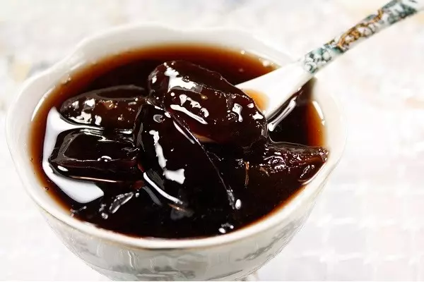 Prune jam para sa taglamig: pitted, pitted, limang minutong resipe, sa tsokolate, na may mga walnuts 9210_8