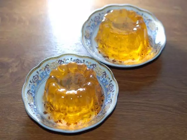 Cloudberry jelly untuk musim dingin: resep dengan gelatin, tanpa dimasak 9279_6