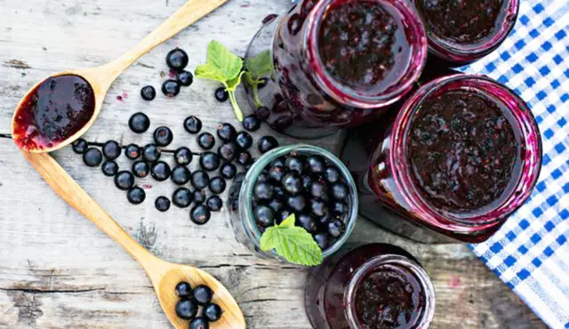 Blackcurrant jam with orange: recipes for the winter 9294_2