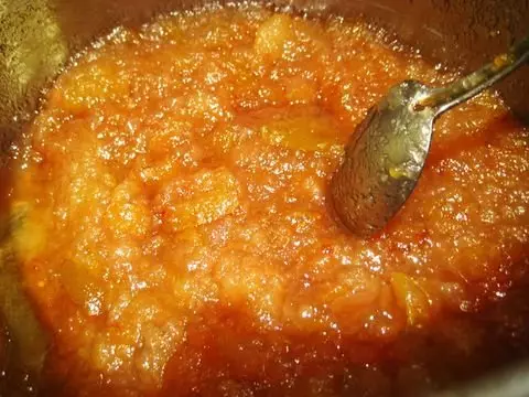 Pir jam para sa taglamig: may mga plum, may mga mansanas, na may lingonberry, sa isang mabagal na kusinilya, na may mga buto ng poppy, na may kanela, mula sa ligaw na laro, limang minuto 9303_17