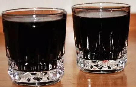 Prune tincture: resep pikeun vodka, alkohol, bulan moonshine 9399_9