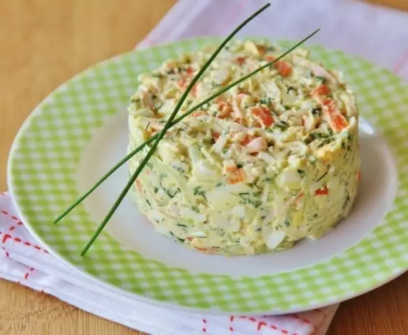 Insalata con polpa di granchio e avocado: ricette per cucinare con uova, cetrioli 9500_7