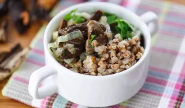 Soba dengan cendawan porcini: dengan bawang, resipi lama, dengan cendawan kering 9521_2