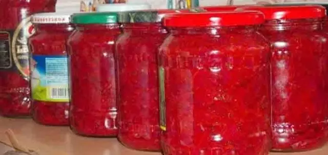 Kupfekedza borscht yenguva yechando: mabikirwo ane bheet mumidziyo, pasina vhiniga, isina tomato, ine mhiripiri 9720_3