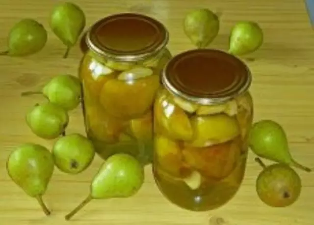 Compota de pera para o inverno: receitas sinxelas en frascos salvaxes, con uvas, con mazás, con ameixas, con limón, con laranxas, ácido cítrico 9733_25