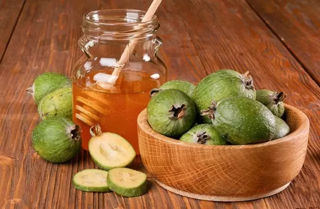 Feijoa የምግብ አዘገጃጀት መመሪያዎች 9804_6