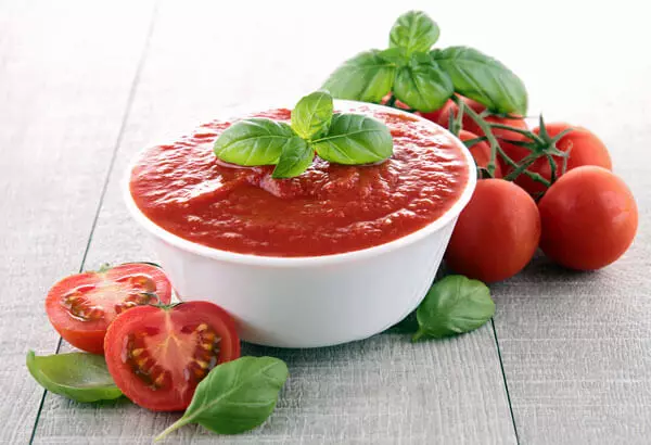 Ketchup de ameixas para o inverno: 10 receitas 9808_2