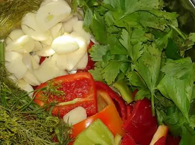 Tomates verdes armenios: unha receita para o inverno 9891_7