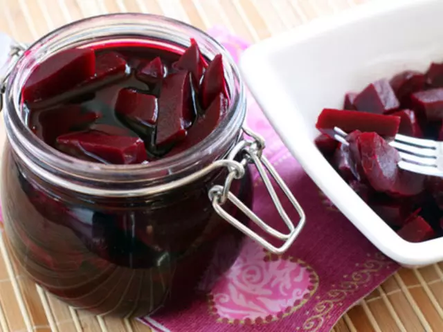 Pickled beets don hunturu: dadi girke -girke ba tare da haifuwa, tare da vinegar 9938_4