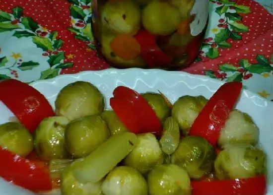 Mga sprout sa pickled sa Brussels 9982_5